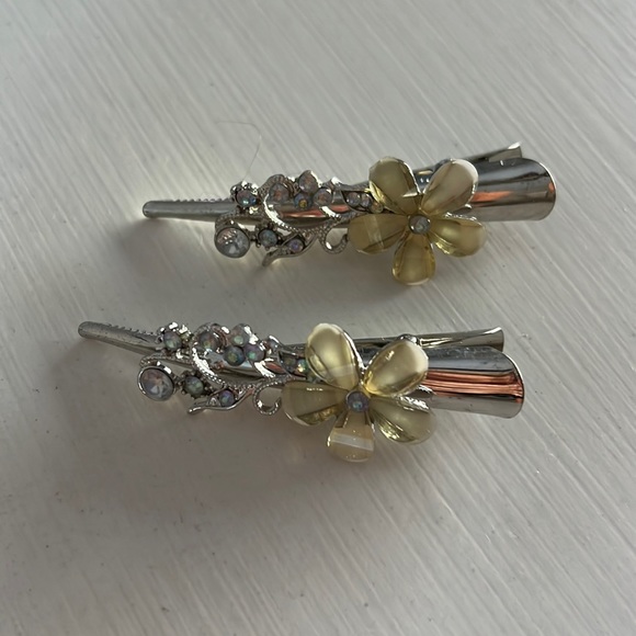 Hair | 25 Item Set2 Hair Clips | Poshmark